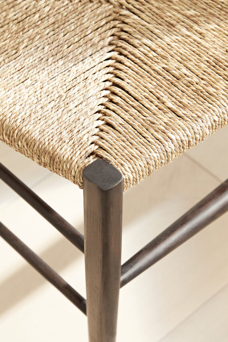 OAK AND SEAGRASS BENCH – Za House